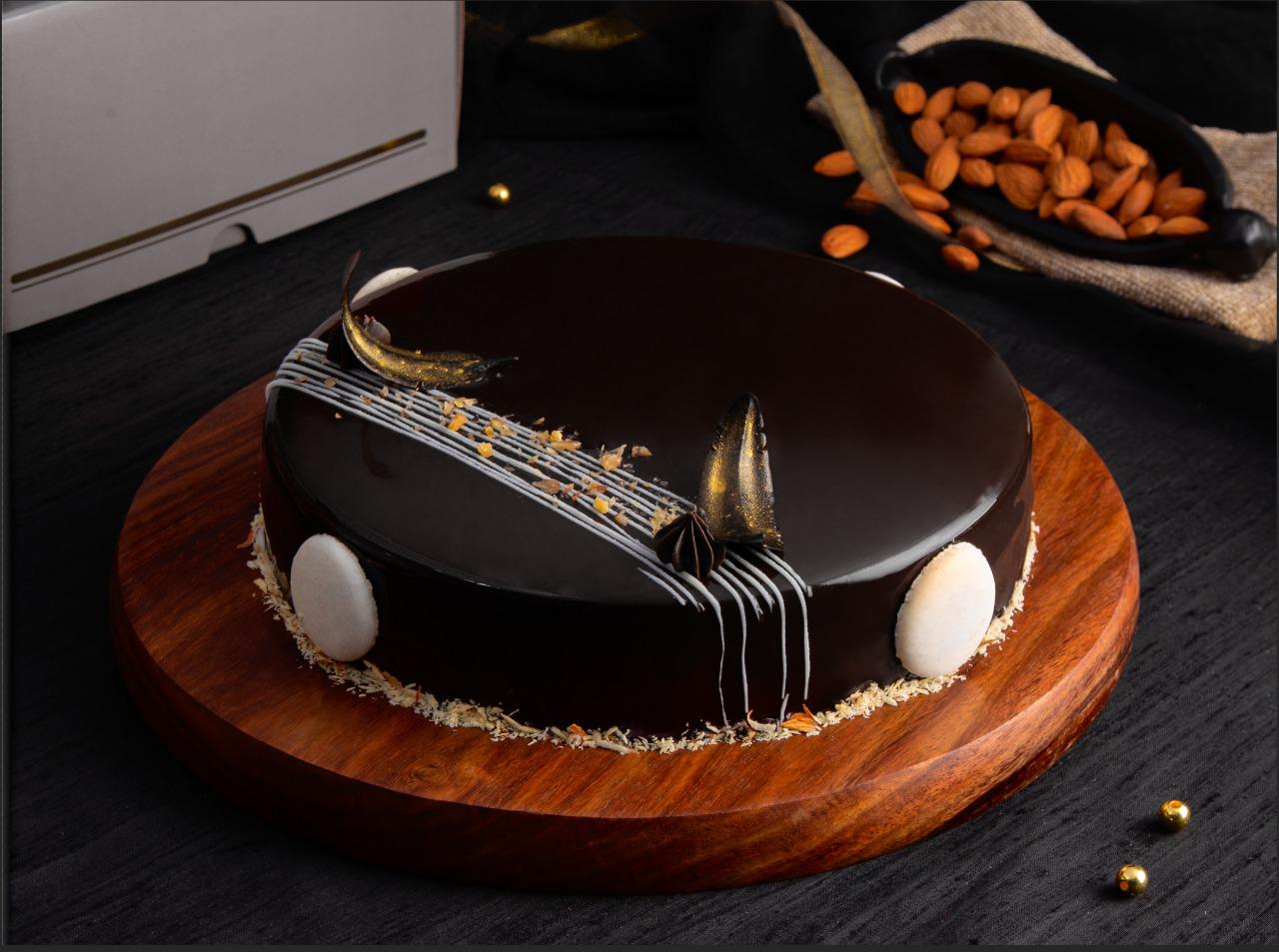 Lamara Patisserie / Premium Luxury Celebration Cakes / Online Delivery ...